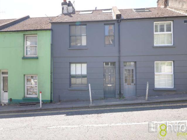 6 Bedroom Terraced House