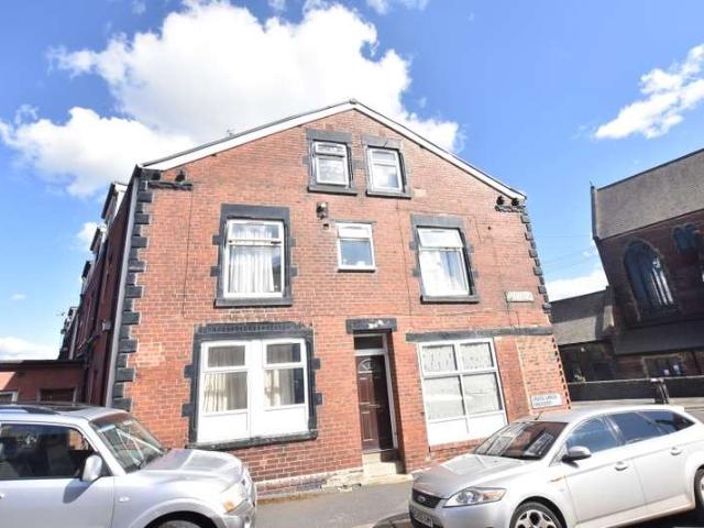 6 Bedroom Terraced House