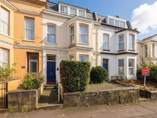 6 Bedroom Terraced House