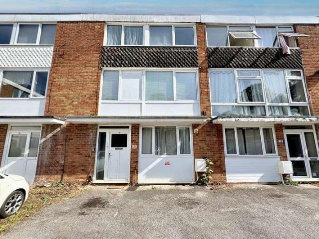 6 Bedroom Terraced House
