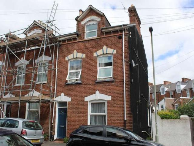 6 Bedroom Terraced House