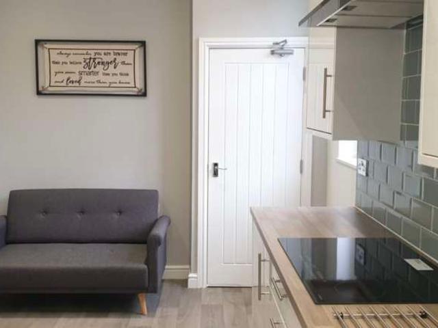 6 Bedroom Terraced House