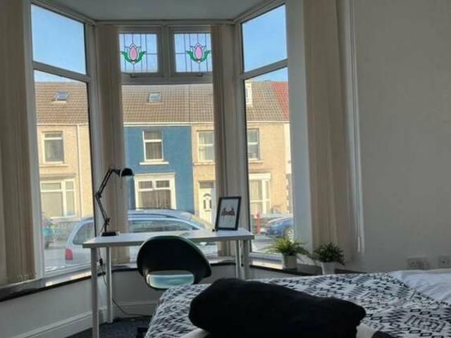 6 bedroom terraced house for rent in 14 Westbury Street Swansea SA1 4JN SA1