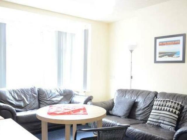 6 bedroom terraced house for rent in 2023 2024 ACADEMIC YEAR Good Size 6 Double Bedroom Student Hous