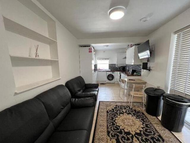 6 Bedroom Terraced House For Rent In Cardiff city