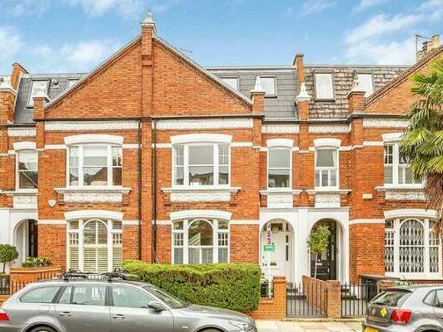 6 bedroom terraced house for rent in Chiddingstone Street London SW6