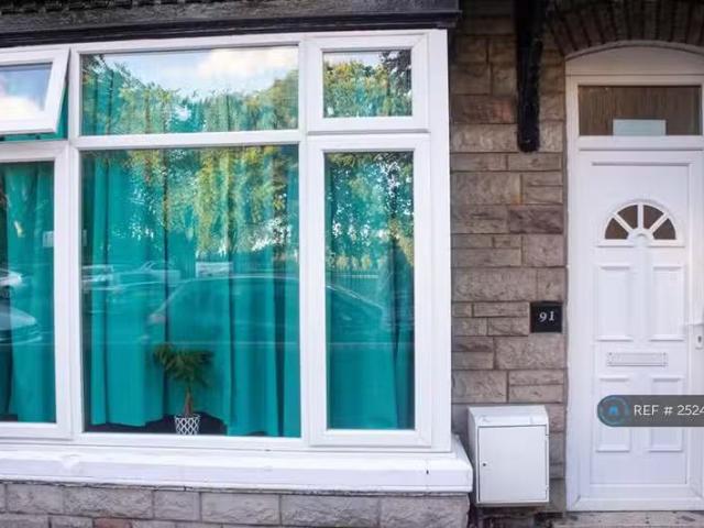 6 bedroom terraced house for rent in City Road, Birmingham, B16