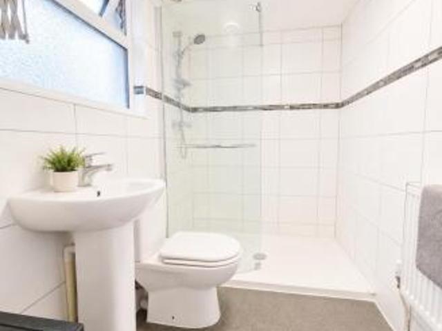 6 bedroom terraced house for rent in Aberdeen Road, Brighton BN2