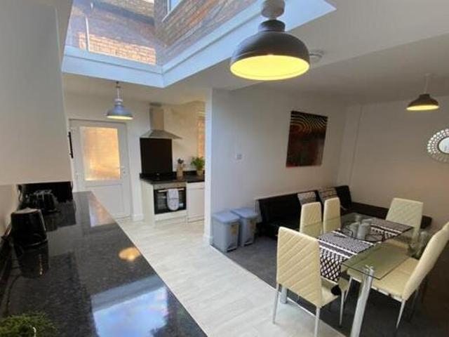 6 Bedroom Terraced House For Rent In Beeston