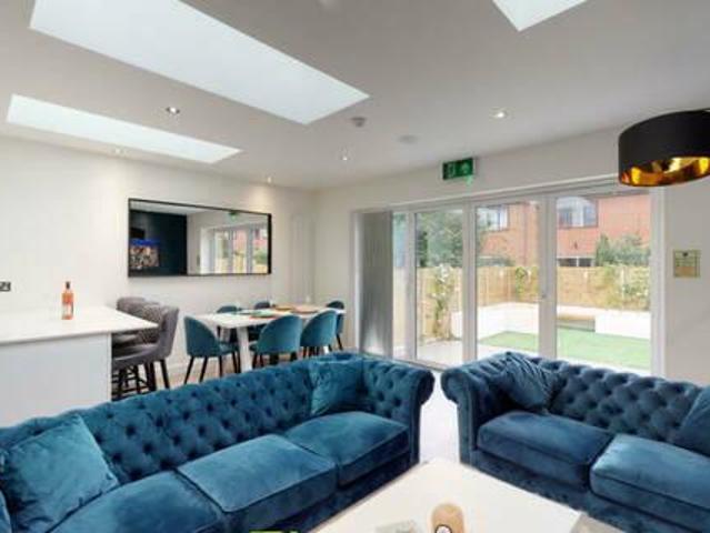 6 bedroom terraced house for rent in Beeston Road Nottingham NG7
