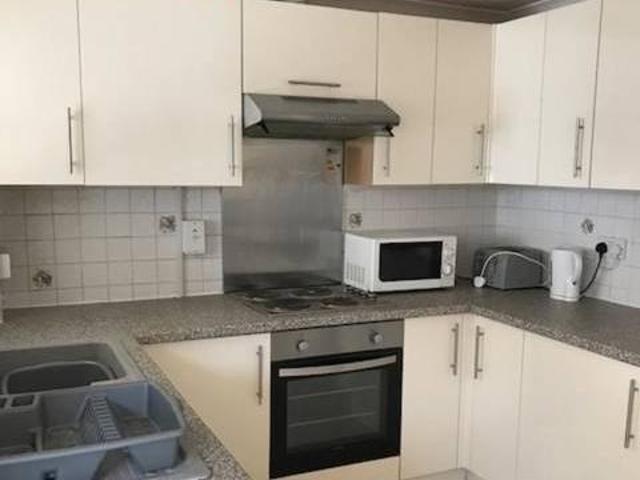 6 bedroom terraced house for rent in Belmont Street Southsea PO5
