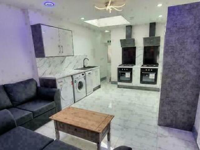 6 Bedroom Terraced House For Rent In Birmingham