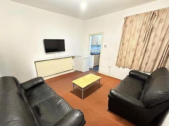 6 Bedroom Terraced House For Rent In Birmingham