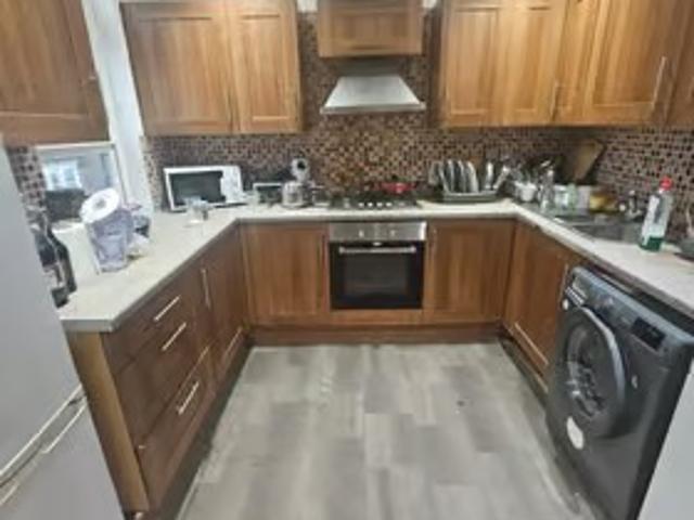 6 bedroom terraced house for rent in Brudenell Road, Leeds, West Yorkshire, LS6