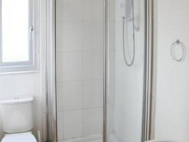 6 bedroom terraced house for rent in Gristhorpe Road, Birmingham, West Midlands, B29