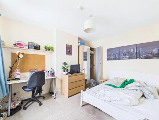 6 bedroom terraced house for rent in Douglas Road, Horfield, Bristol, BS7