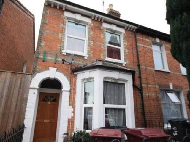 6 bedroom terraced house for rent in Donnington Road Reading RG1