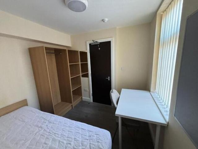 6 bedroom terraced house for rent in Empress Road, Liverpool, Merseyside, L7
