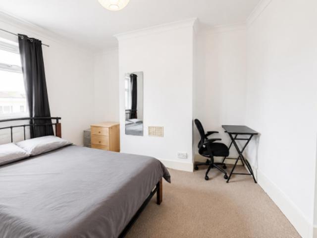 6 bedroom terraced house for rent in Elm Grove, Brighton, BN2