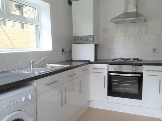 6 bedroom terraced house for rent in Fawcett Road Southsea Hampshire PO4
