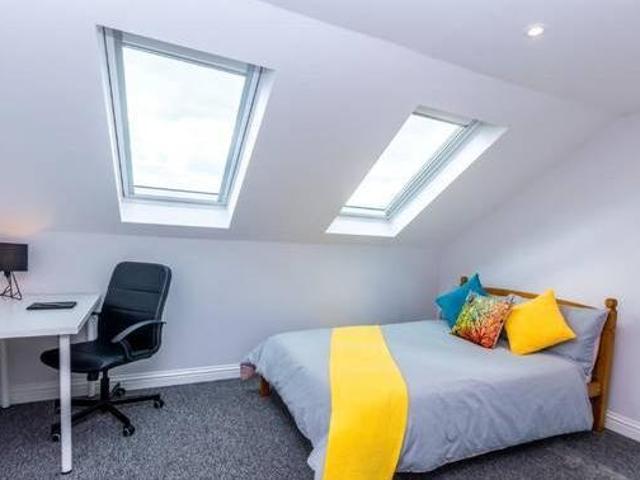 6 bedroom terraced house for rent in Harold Road Southsea Hampshire PO4