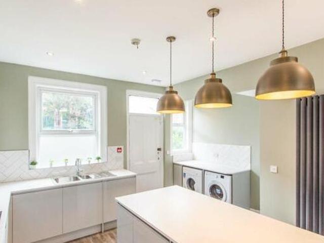 6 Bedroom Terraced House For Rent In Headingley, Leeds