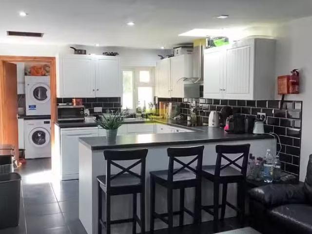 6 bedroom terraced house for rent in Hubert Road, Selly Oak, B.