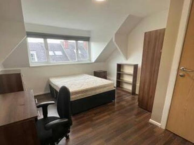 6 Bedroom Terraced House For Rent In Hyde Park, Leeds