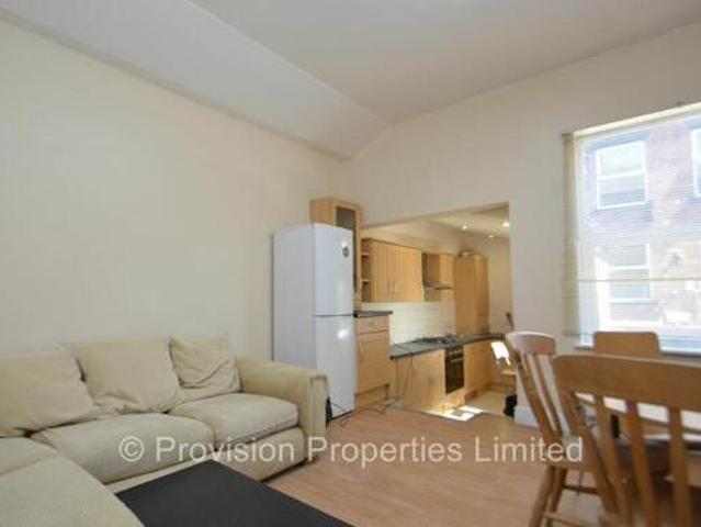 6 Bedroom Terraced House For Rent In Hyde Park, Leeds