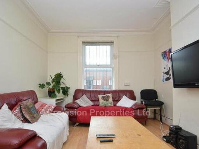 6 Bedroom Terraced House For Rent In Hyde Park, Leeds