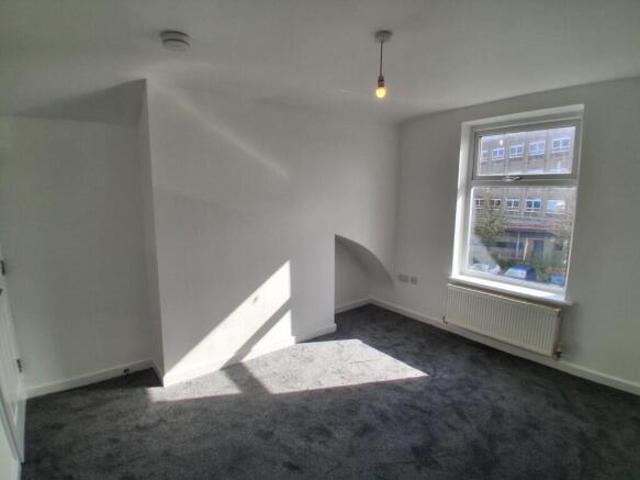 6 bedroom terraced house for rent in Lovely Lane, Warrington, Cheshire, WA5