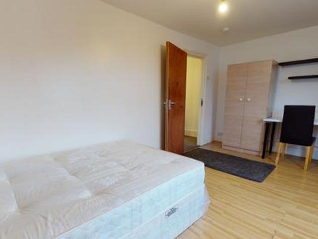 6 Bedroom Terraced House For Rent In London