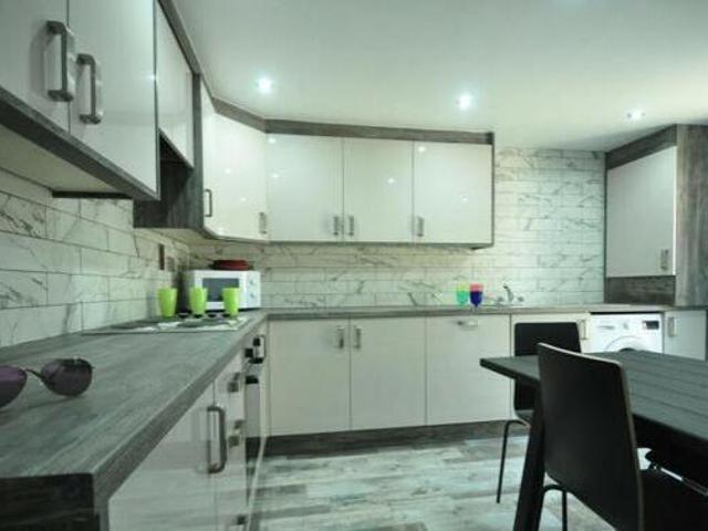 6 Bedroom Terraced House For Rent In Leeds, West Yorkshire