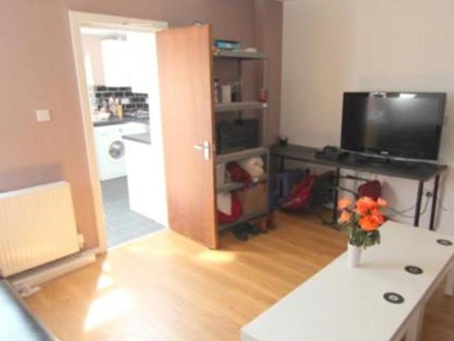 6 Bedroom Terraced House For Rent In Leeds, West Yorkshire