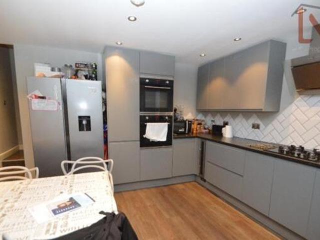 6 Bedroom Terraced House For Rent In Leeds, West Yorkshire