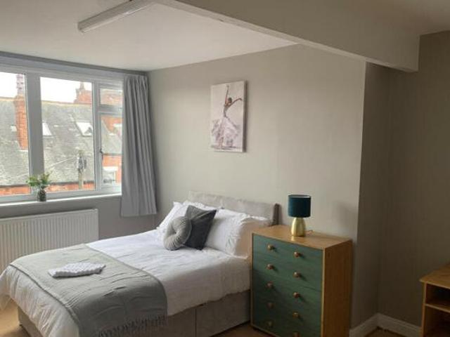6 Bedroom Terraced House For Rent In Leeds, West Yorkshire
