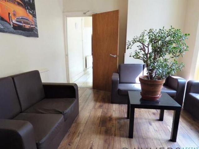 6 Bedroom Terraced House For Rent In Leicester