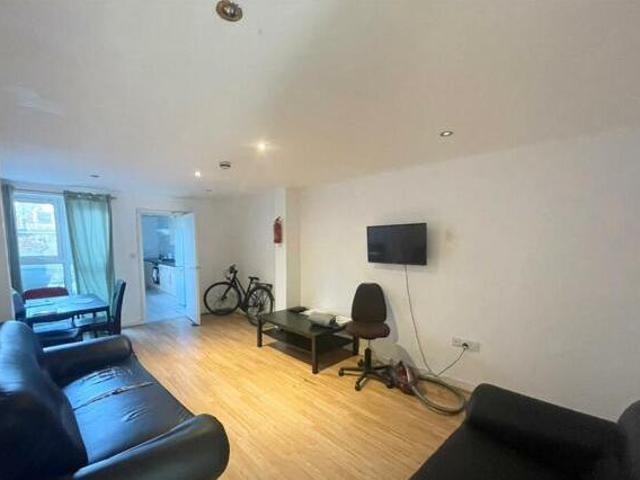 6 Bedroom Terraced House For Rent In Lenton