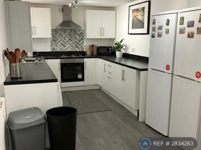 6 bedroom terraced house for rent in Leopold Road, Liverpool, L7