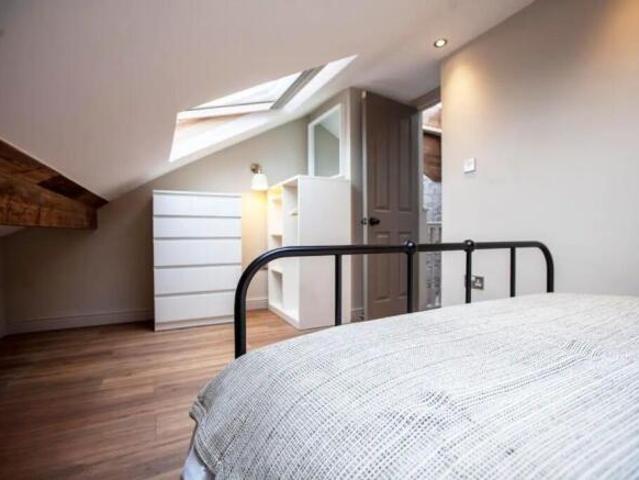 6 bedroom terraced house for rent in Monton Street, Manchester, M14