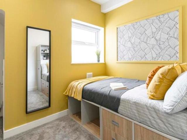 6 bedroom terraced house for rent in Montgomerie Road, Southsea, Portsmouth, PO5