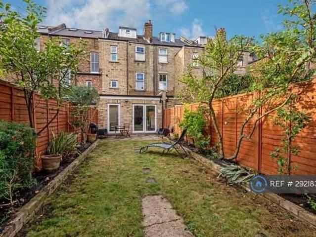 6 bedroom terraced house for rent in Mayton Street, London, N7