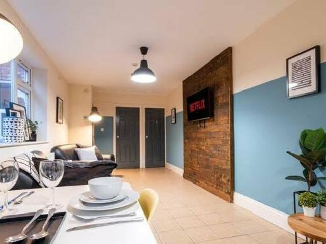 6 bedroom terraced house for rent in Melville Road Coventry West Midlands CV1