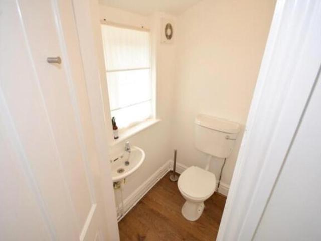6 bedroom terraced house for rent in Mistletoe Road, Newcastle Upon Tyne, NE2