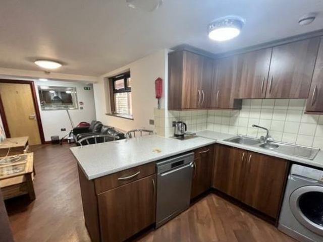 6 Bedroom Terraced House For Rent In Selly Oak, Birmingham