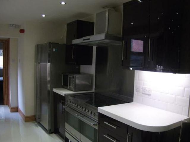6 Bedroom Terraced House For Rent In Selly Oak