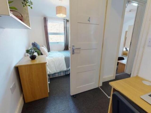 6 bedroom terraced house for rent in Sydney Road, Chester, Cheshire, CH1