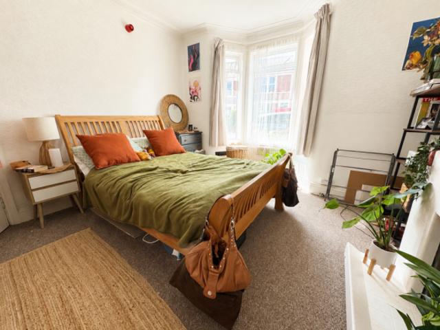 6 bedroom terraced house for rent in Pitt Road, Gloucester Road, BS7