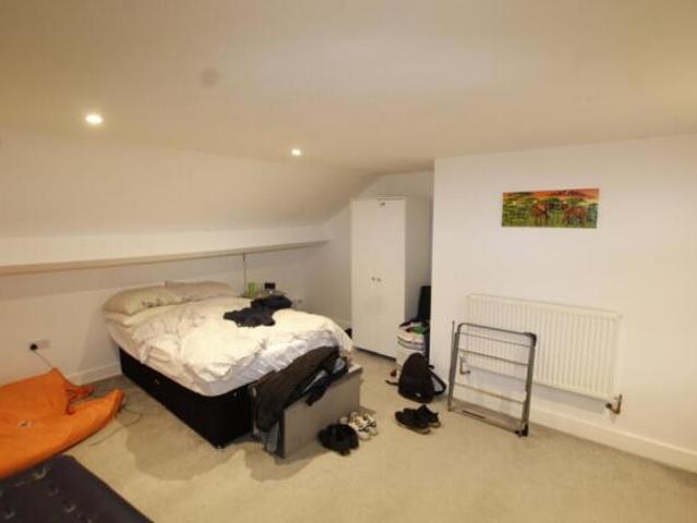 6 bedroom terraced house for rent in Watkin Street, Nottingham, NG3