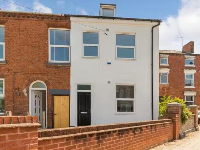 6 bedroom terraced house for rent in Warwards Lane, Selly Oak.